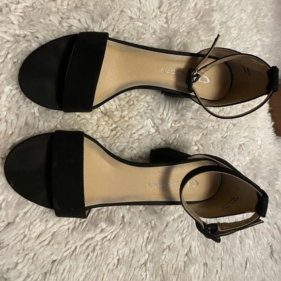 CL by Laundry | Shoes | Cl By Laundry Jody Sandals Black Color | Poshmark